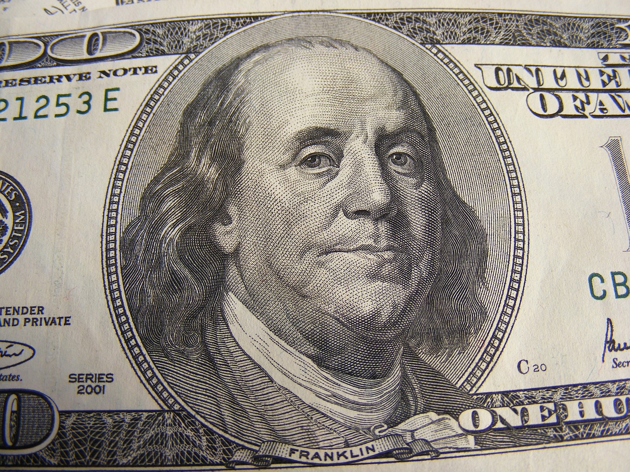 DÓLAR HOJE: Veja o que influencia nesta segunda-feira, 12